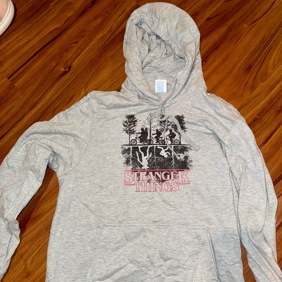 Netflix | Shirts | Official Stranger Things Gray Hoodie Mens M Netflix ...